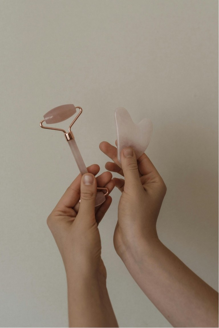 10 Minimalist Self-Care Routines Every Clean Girl Needs for Glowing ...